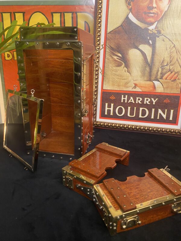 Miniature Houdini Water Torture Cell (1/6 Scale) - Powell Magic
